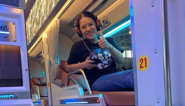 Vip Limousine bus ticket from Hue to My Dinh - Ha Noi